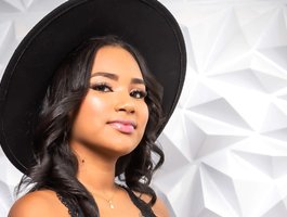 caseykeller プロフィール | Girls.xyz